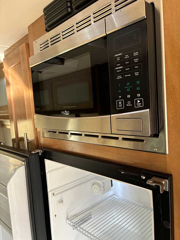 Used RVs By Owner - Coachmen Crossfit 22C